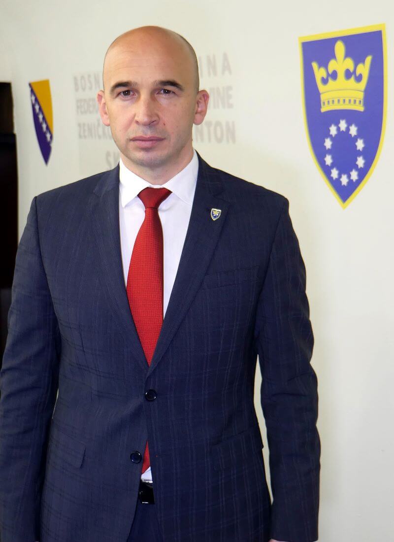 Nezir Pivić